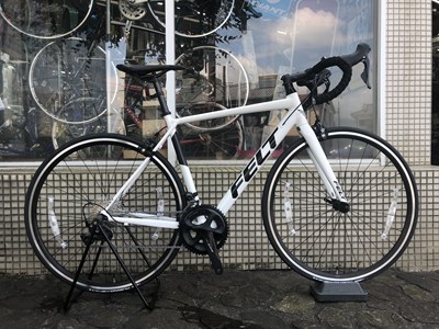 2020年モデル FELT FR30 入荷 ！！|元競輪選手の快適自転車ブログ｜静岡市清水区のスポーツバイク専門店なら プロショップはるくにもち